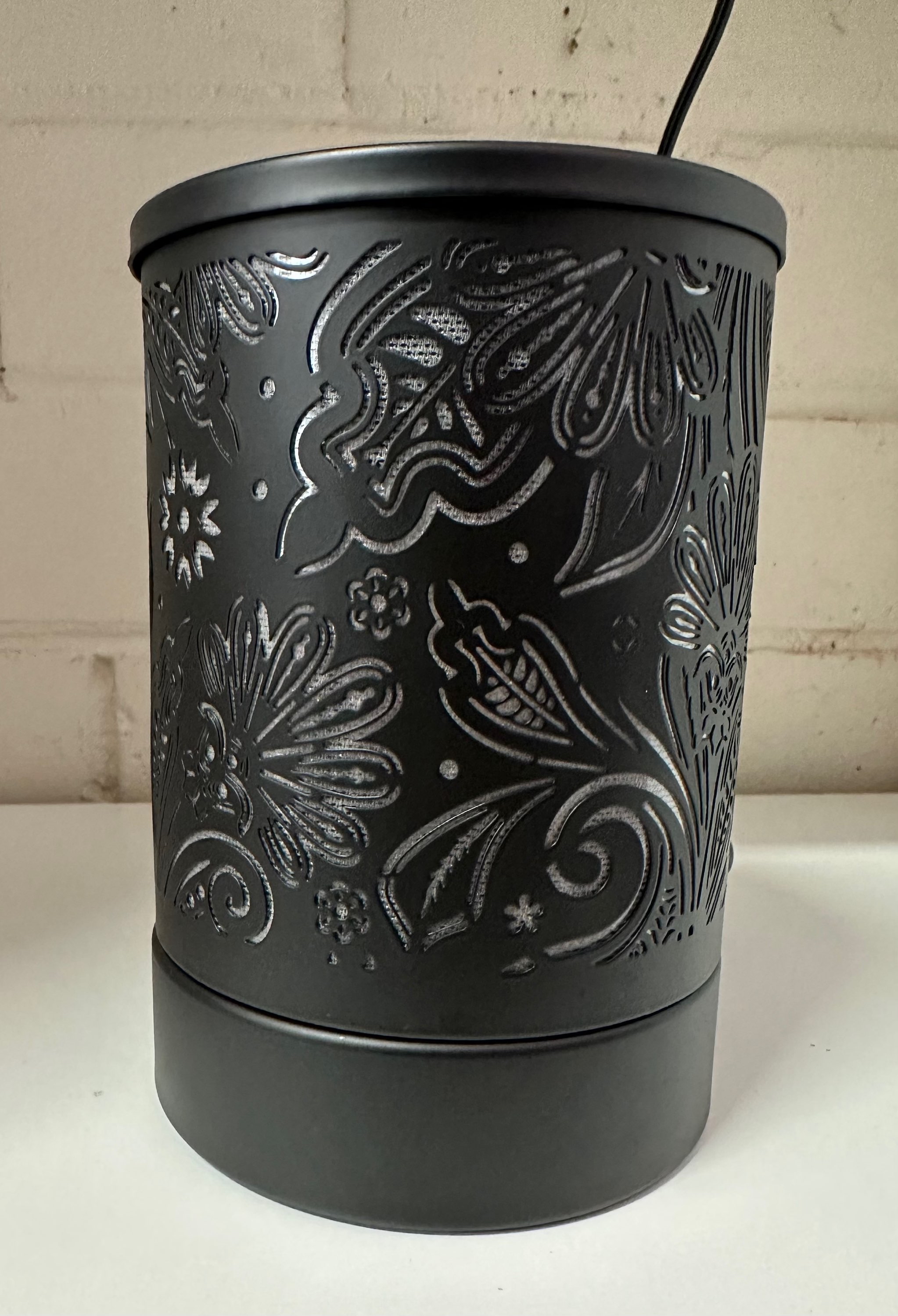 Enchanted Forest Black – EiLuxe